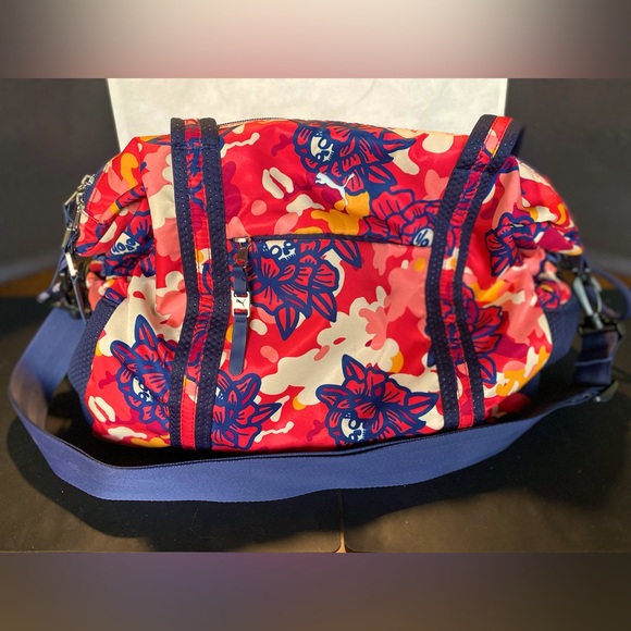 Puma | Bags | Rare Find Puma Special Design Bag Great As A Carryon ...